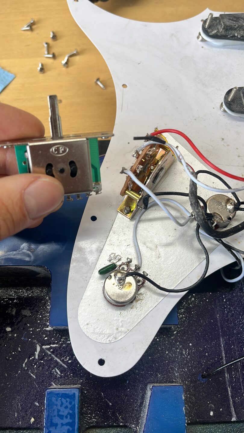 Understanding Guitar Potentiometer Issues - Luthier Denat Montréal ...